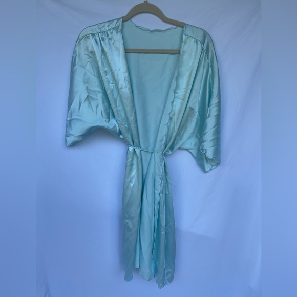 Intimates & Sleepwear | Vintage Erika Taylor Light Blue Robe Size ...